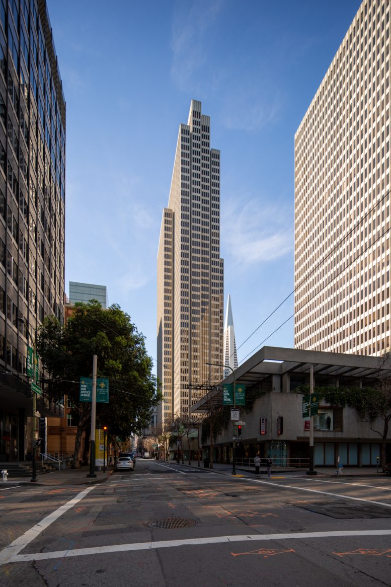 Number 19: One Embarcadero Center, Financial District, San Francisco ...