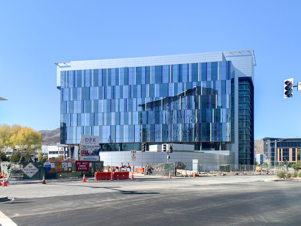 Curtainwall Installed on 751 Gateway Boulevard in South San Francisco ...