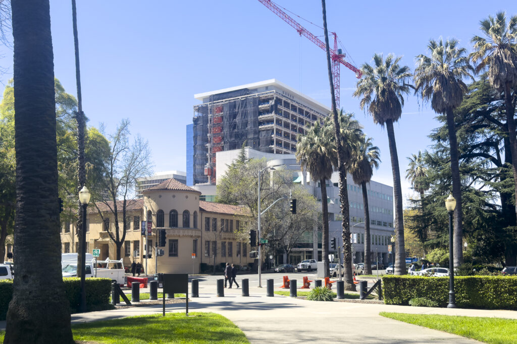 Facade Installation Starts for DGS Resources Building in Sacramento ...