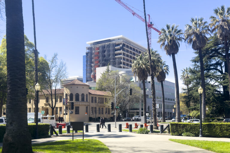 Facade Installation Starts for DGS Resources Building in Sacramento ...